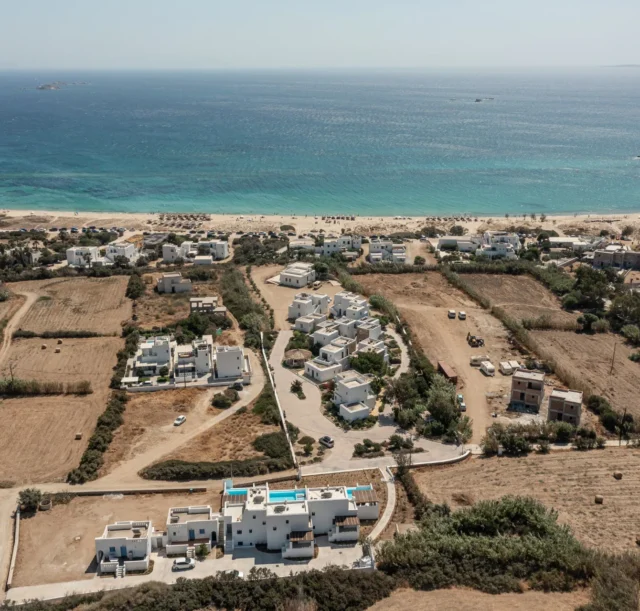 Plaka Beach - Plaka Riviera Villas - Naxos